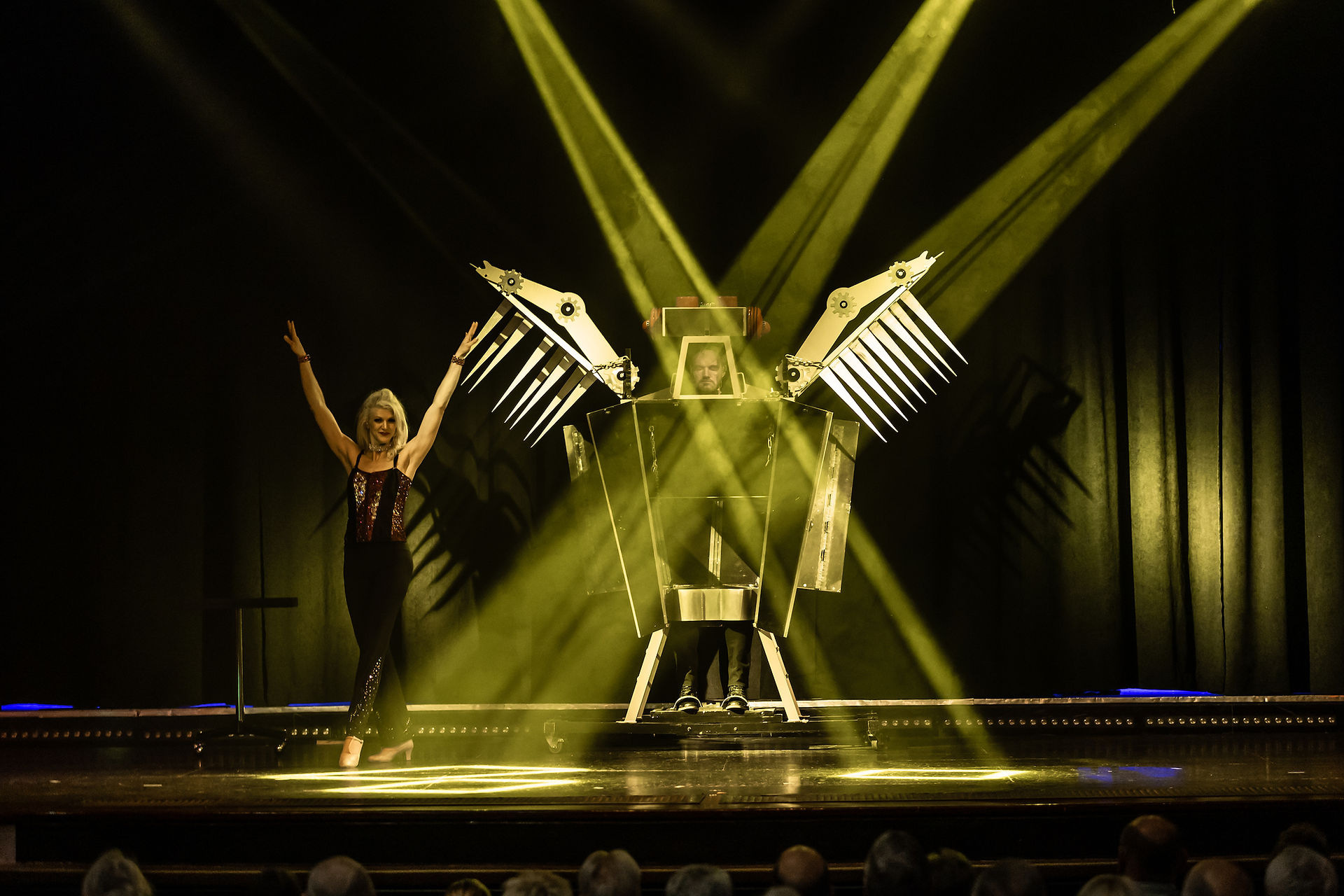 Escape Reality Magic Show & The Cabaret Comedy Magic Dinner Show