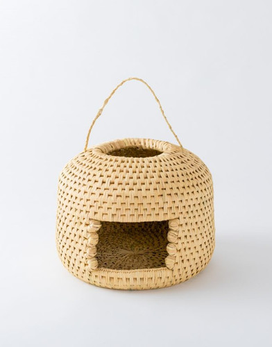Rice Straw Cat Basket | two persimmons