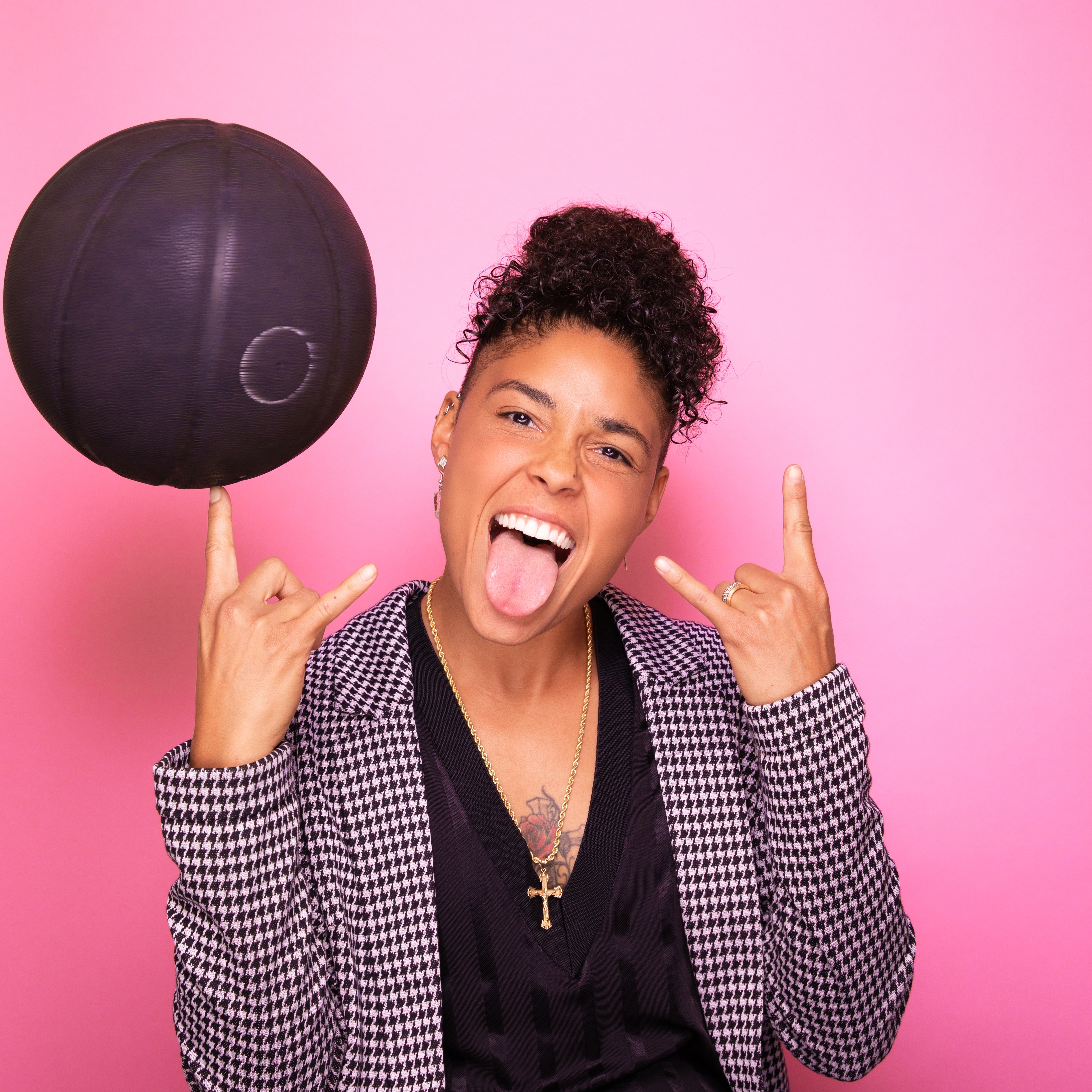 HOME | Female Basketball Player | Influencer | Crissa Jackson