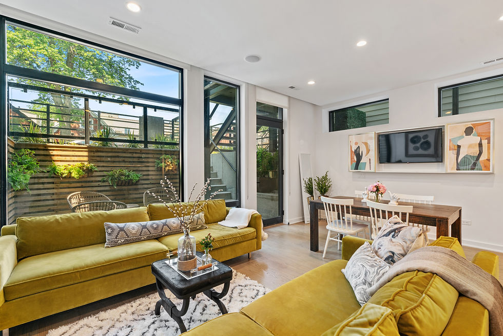Our Most Beautiful Chicago Homes for Sale this Holiday Season