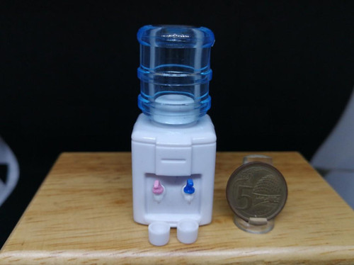A small water cooler, water dispenser | miniminimart