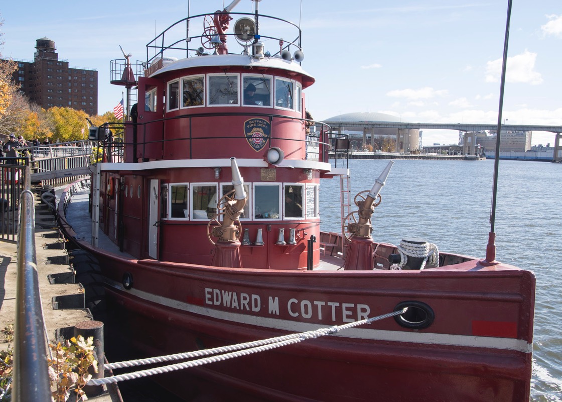 Gallery | Fireboat E.M. Cotter Conservancy, Inc.