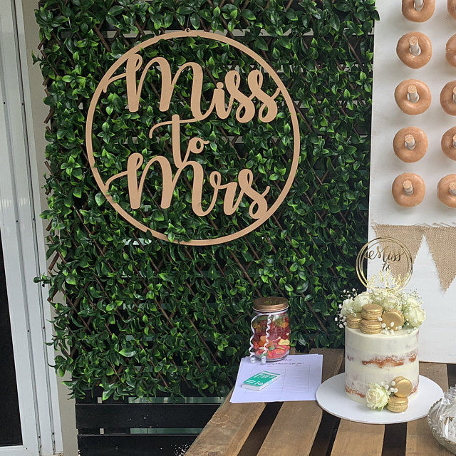 Miss to Mrs Hoop | wooden-letters