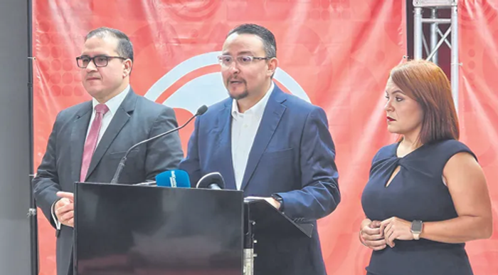 Juan Luis Camacho: Cox Alomar still hurting from 2012 defeat