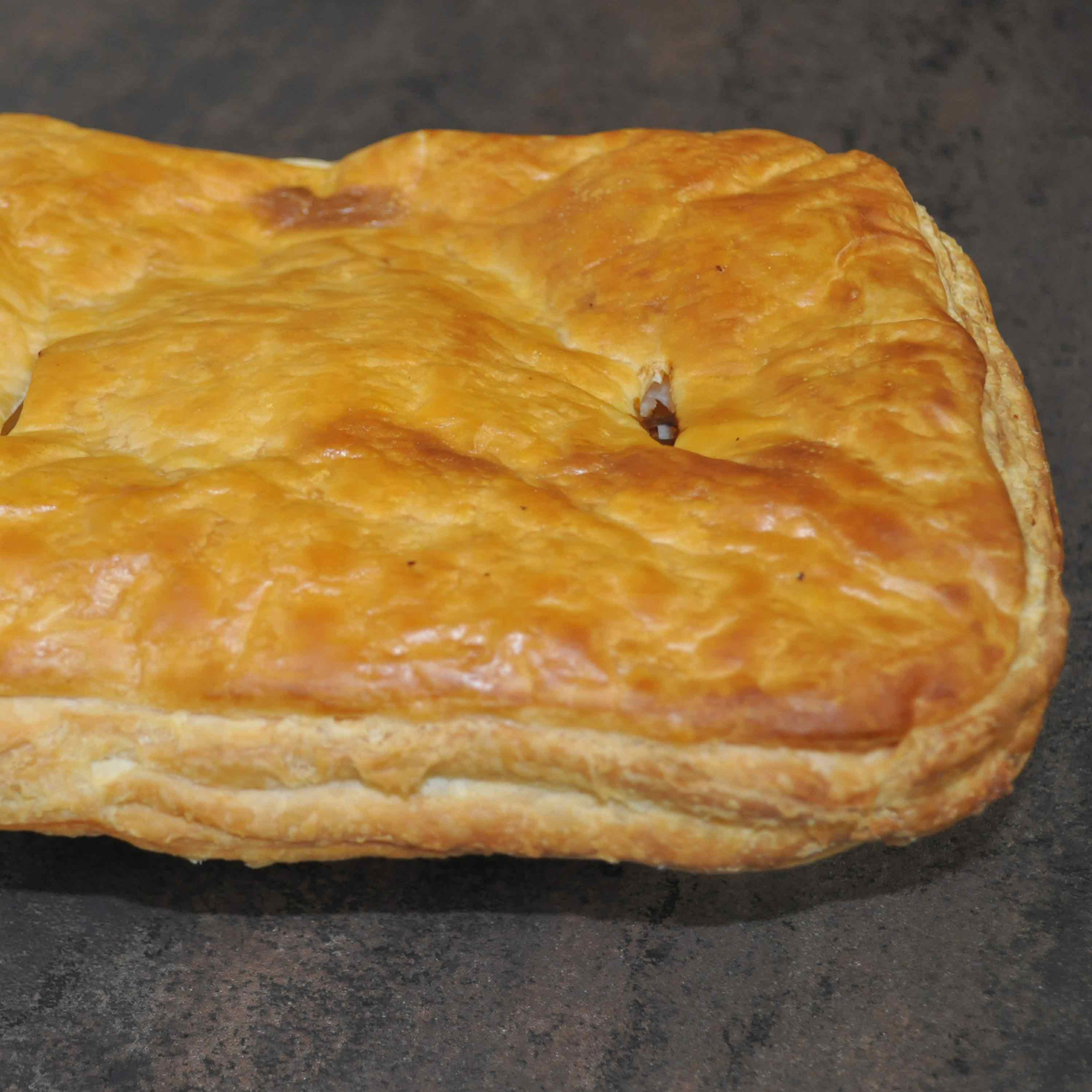 extra-large-steak-pie