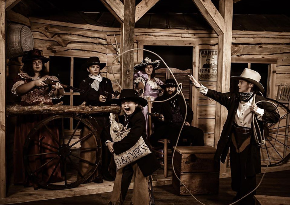Four Bandits | Photo Gallery | Pigeon Forge Old Time Photos