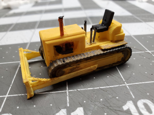 HO Scale IH Bulldozer w/blade | Yelton Models