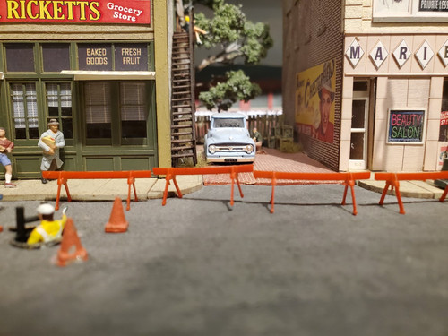 HO Scale Construction Barricades | Yelton Models
