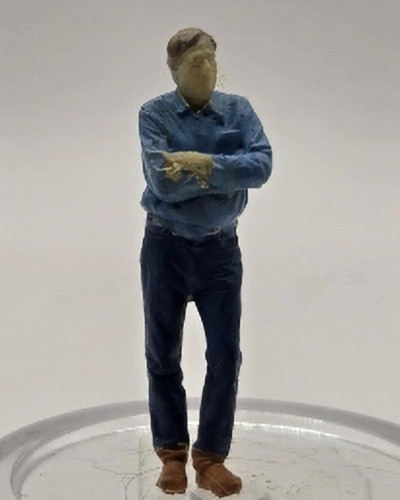 O Scale Leaning Figure | Yelton Models