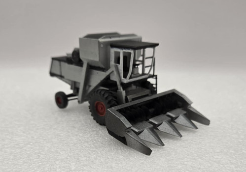 N Scale Gleaner M2 Combine 15ft Corn Head | Yelton Models
