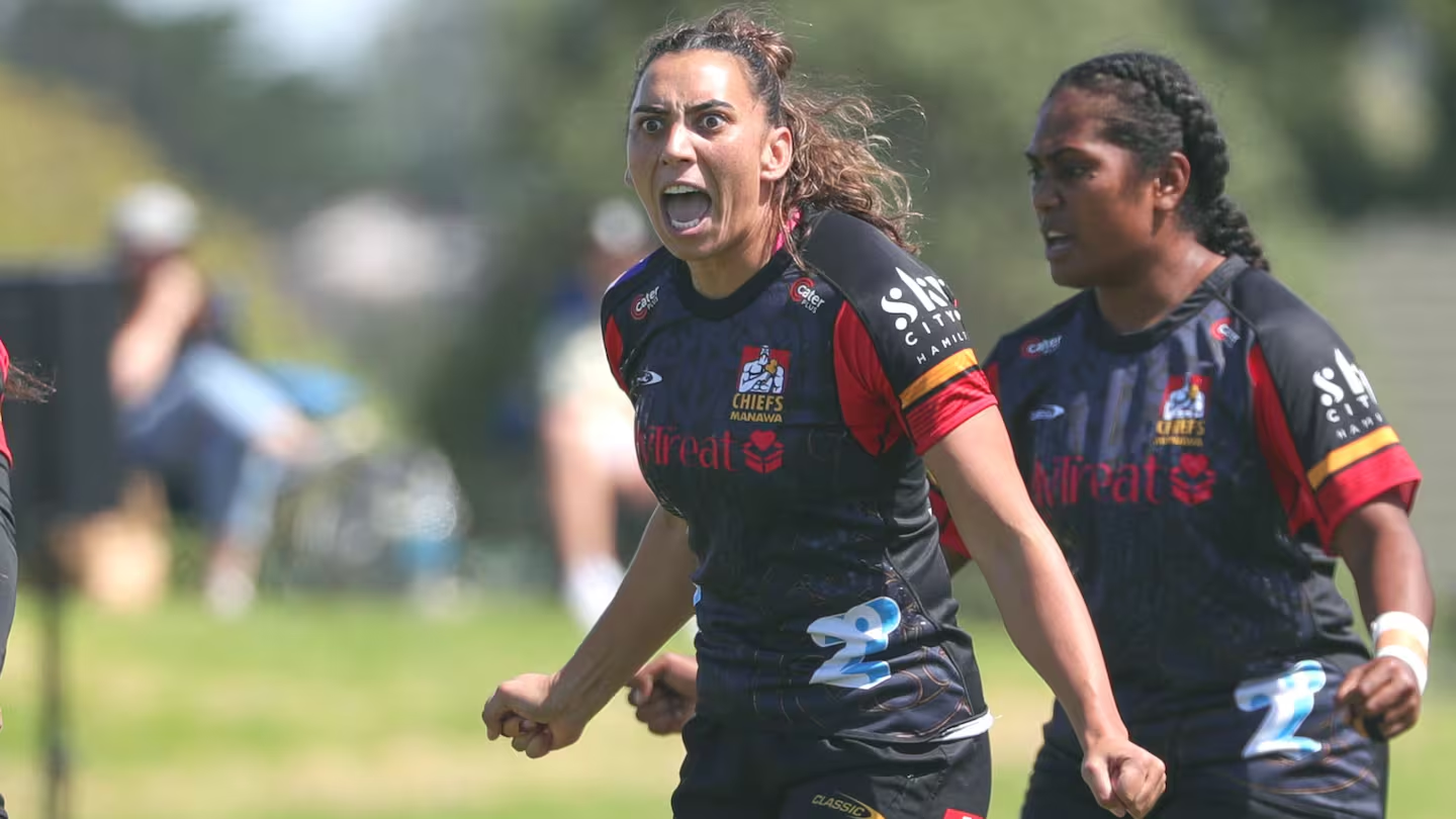 Waikato-Tainui support the Chiefs Manawa haka and wāhine stand