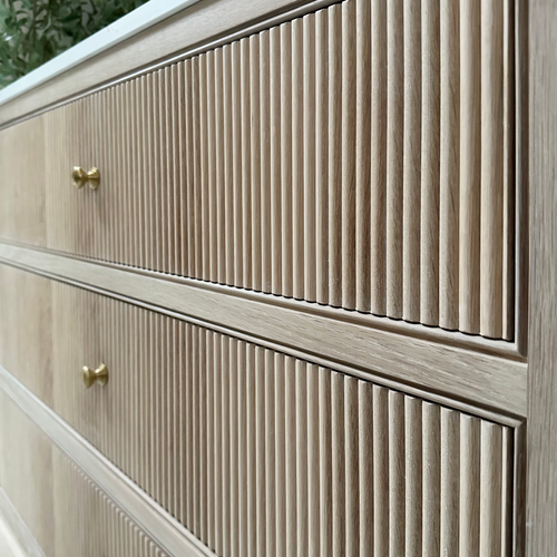 REEDED DRAWER FRONTS | Holly Oak House