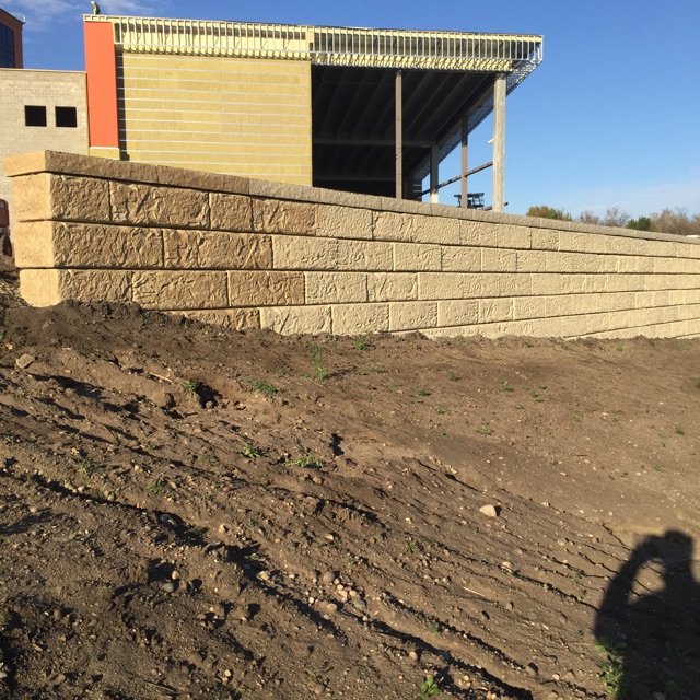 Retaining Wall Painter | MH Painting | United States