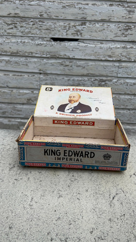 Vintage King Edward Cigar Box 8 Cents | Treasureel