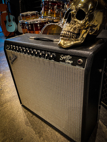 Fender Super Amp | Alligator-amps new