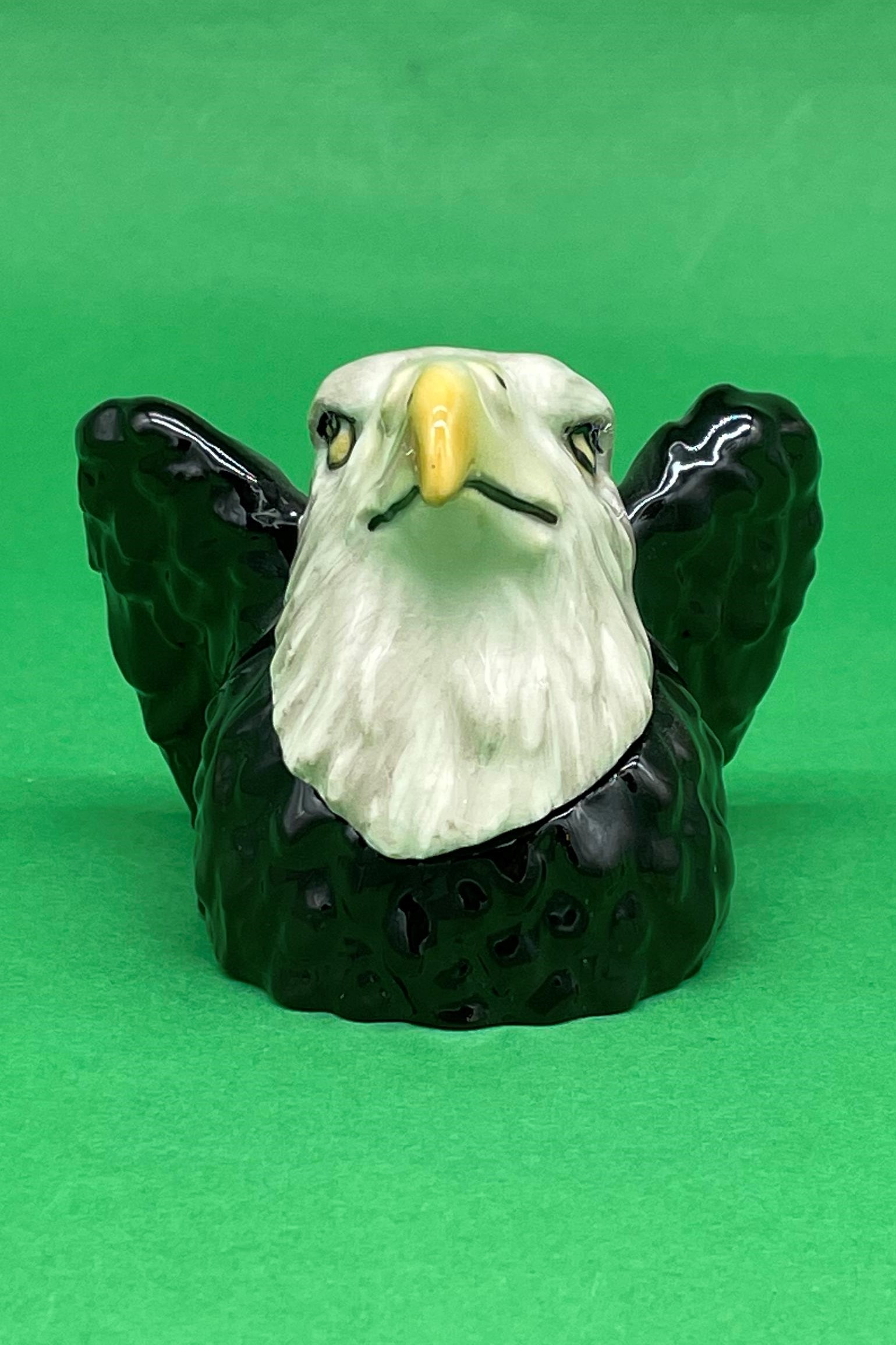 Bald Eagle face pot - Kevin Francis circa 2003