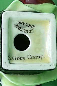Sairey Gamp figurine - Royal Doulton 1939-1949