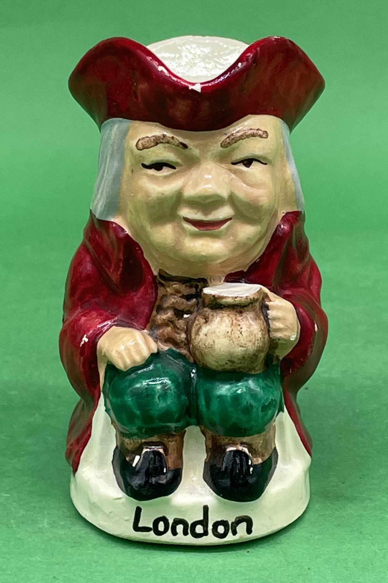 Ordinary Toby jug version 1 small red - Manor Ware circa 1975