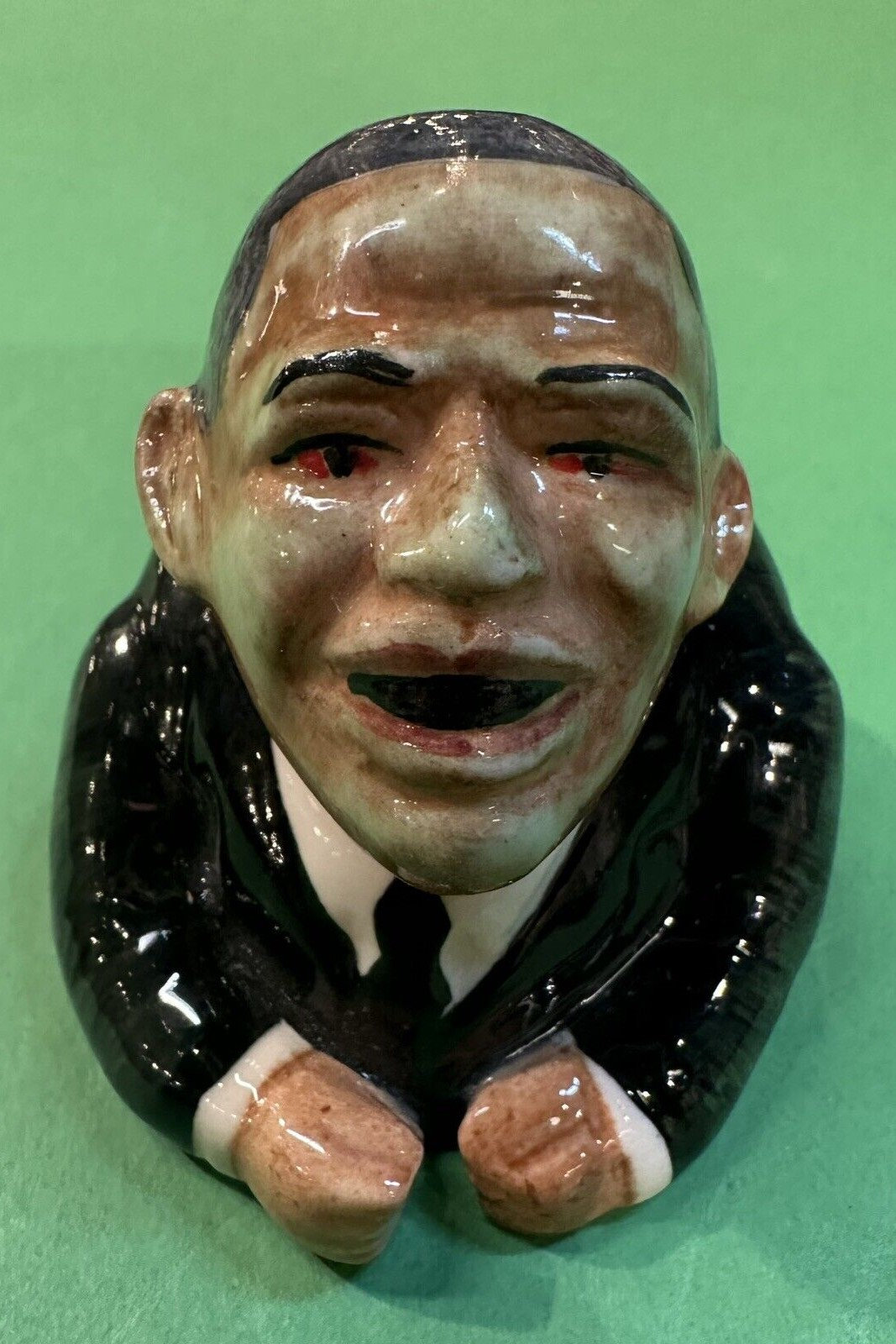 Barack Obama face pot Artist Edition - Kevin Francis 2012