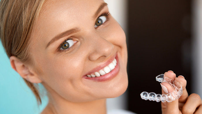 5 Reasons to Choose 3M™ Clarity™ Aligners Over Traditional Braces