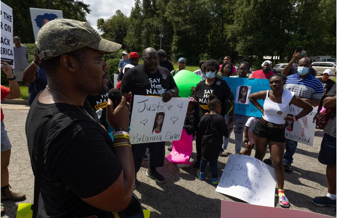 GEORGIA NAACP PRESIDENT GERALD GRIGGS AND FAMILY OF BRIANNA GRIER MARCH ...