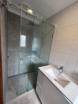 Frameless Sliding Shower Screens Melbourne | Flexi Showers Campbellfield