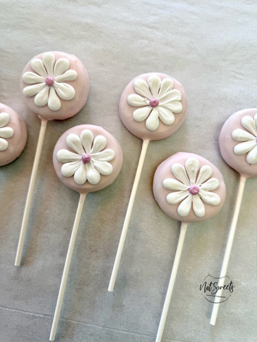 White Daisy Cake Pop -1 Dozen | natsweets-cookies