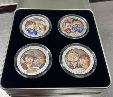 Three Musketeers Set 4 x 1oz .999 Silver 1$ Niue 2025 | Gold & Silver ...