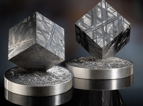 Space Cube - Muonionalusta Cube Coin 2 oz Antique finish Coin 5 Cedis ...