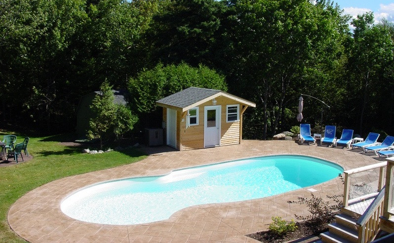Fullscreen Page | Premium Pools & Spas