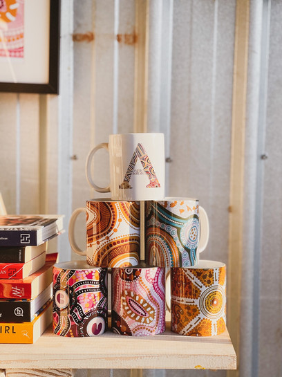 Aboriginal Teapots | Wagga Wagga | Little Black Duck Aboriginal Teapots