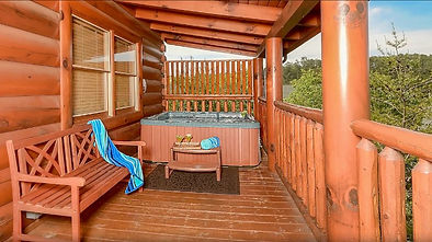15 Romantic Honeymoon Cabins in Gatlinburg | Smoky Mountain Starlight