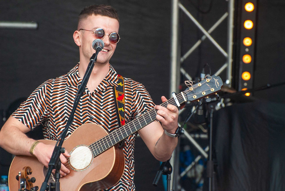 Musician Performer Singer | Sean Magee Music | Northern Ireland