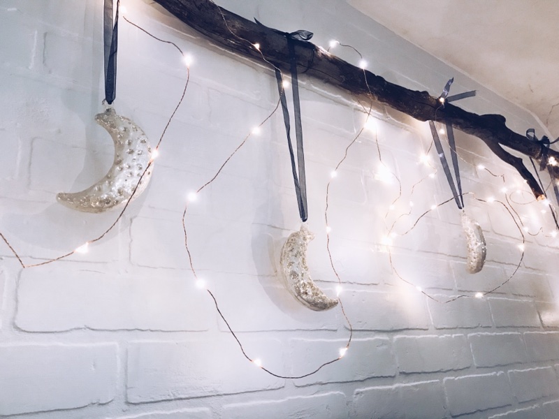 DIY: Moon Decor