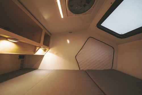 [P17/P17A1] Side door insulated covers | Polydrops