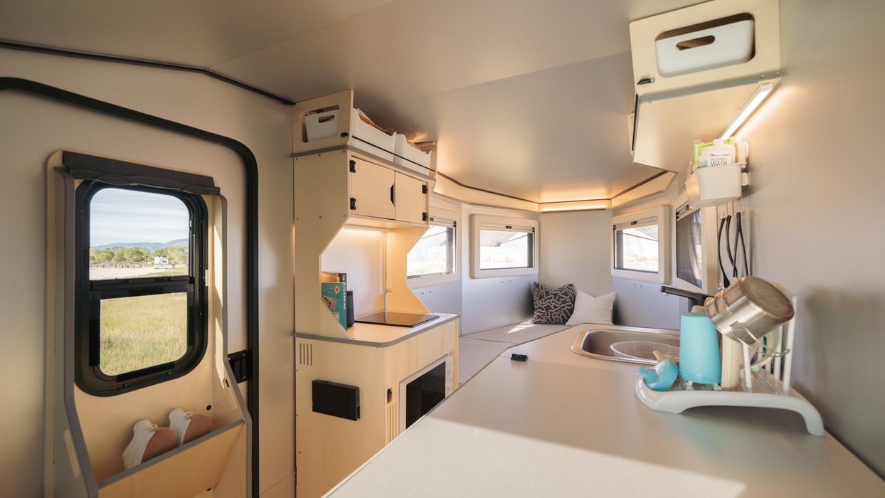 P21 - Aerodynamic Off Grid Trailer for EVs | Polydrops