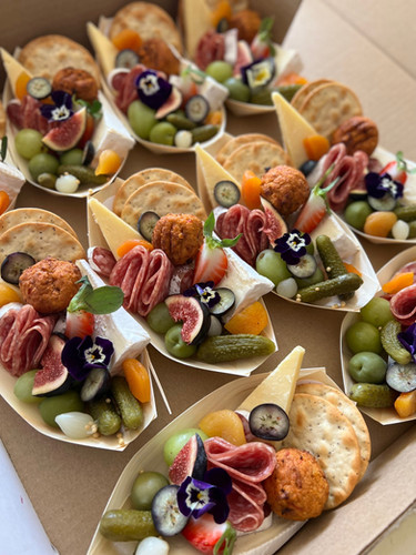 Grazing Boats | The Happy Grazing Co