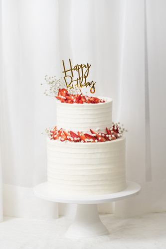 Strawberry Vanilla Double/Triple Layer Cream Cake | Sweet Memories
