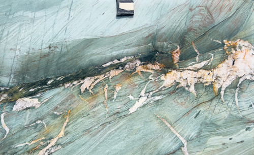 Cristallo Del Mare 2 | Quartzite | halconmag