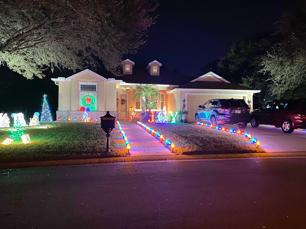 Congratulations to our Holiday Decorating contest Winners!