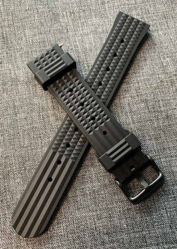 2nd Gen FKM Premium Rubber Waffle Watch Strap Black | Jweskies Strap Co.