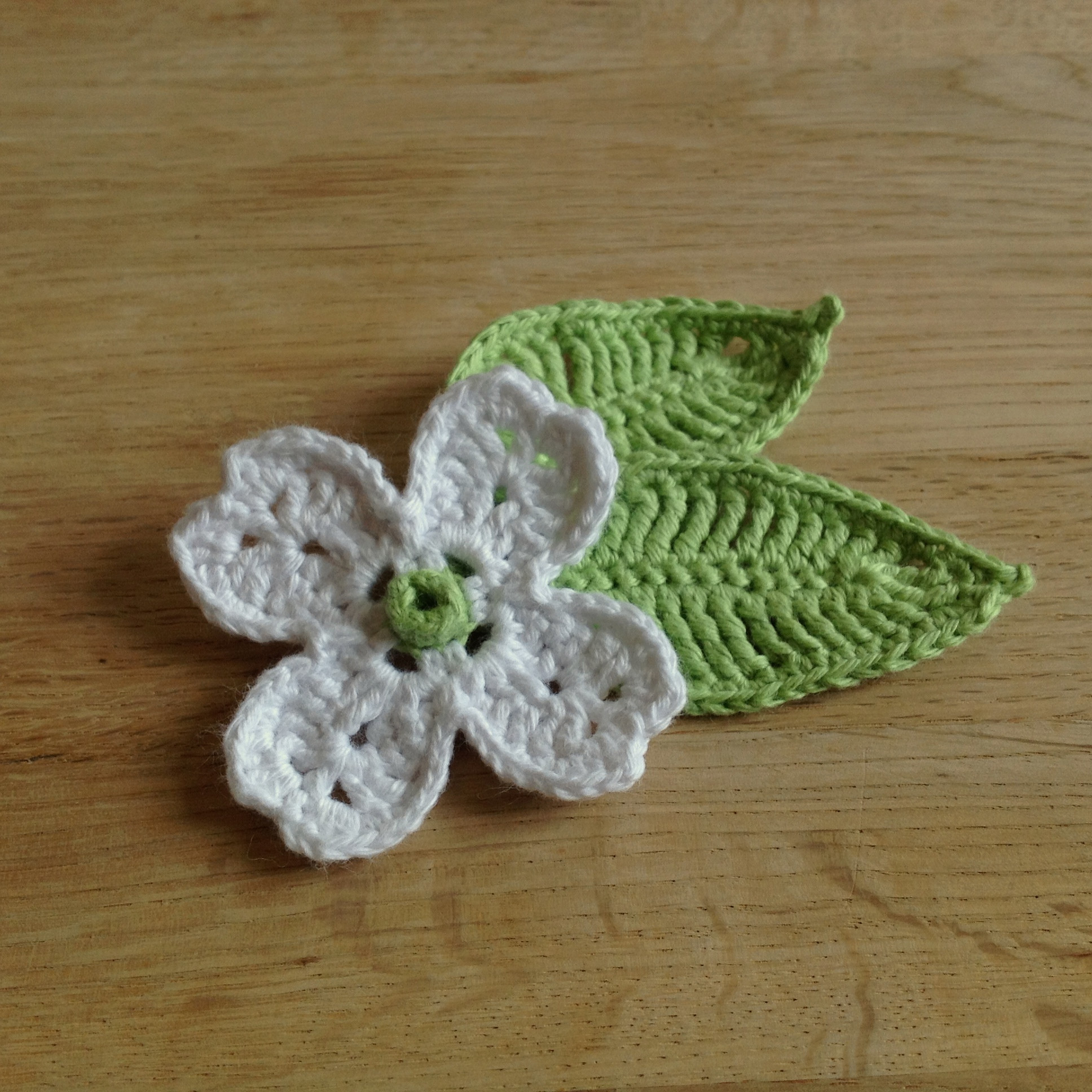 Dogwood Flower and Leaf | Suvi's Crochet