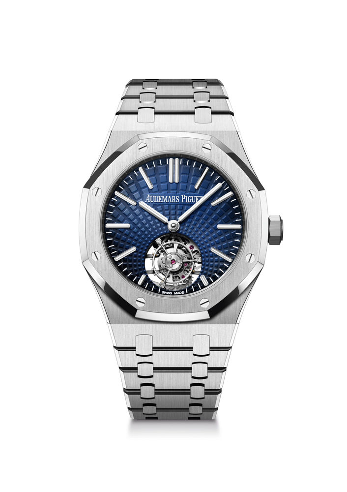 AUDEMARS PIGUET UNVEILS ITS FIRST ROYAL OAK SELFWINDING FLYING TOURBILLON