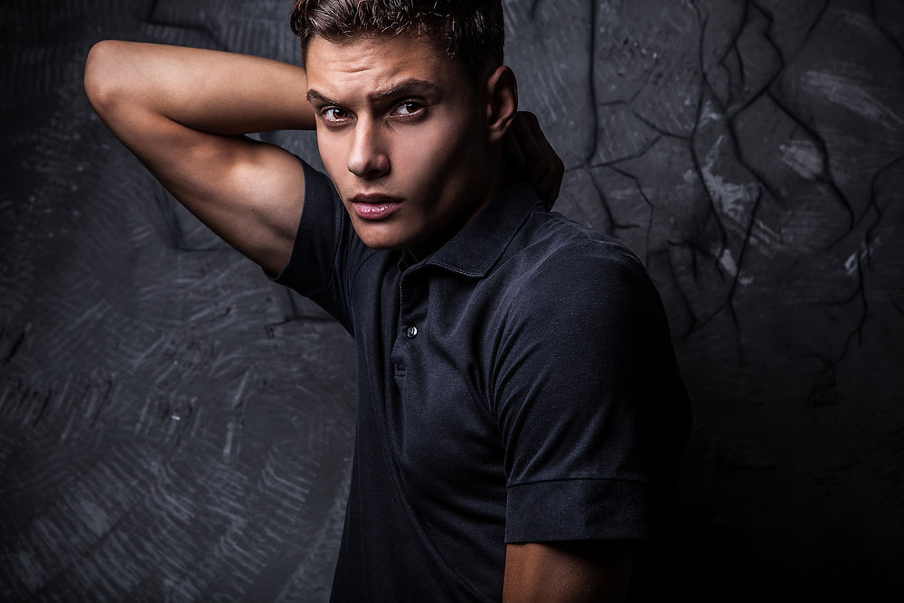 How to become a Male Content Creator on OnlyFans? | Red Fox