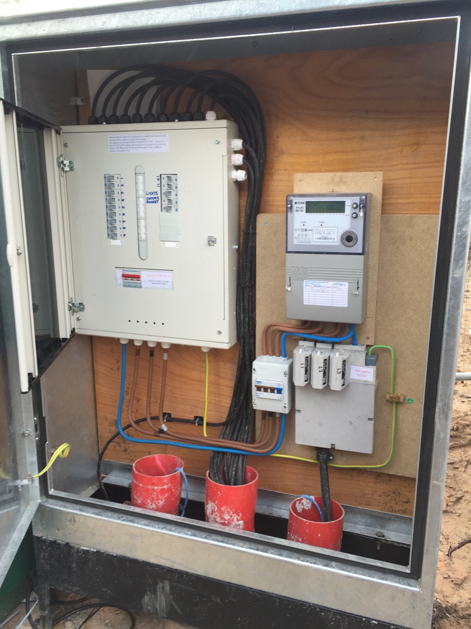 Blue Electric | Domestic & Commercial Electricians