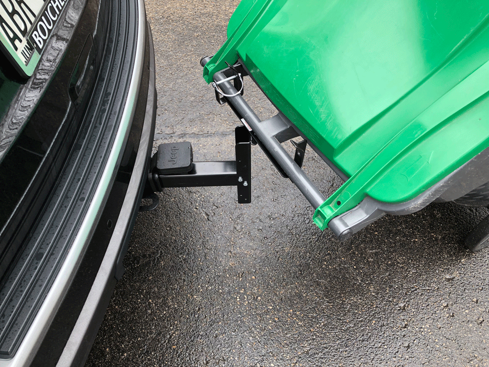 Garbage Commander | United States | Getting Trash Cans To The Road