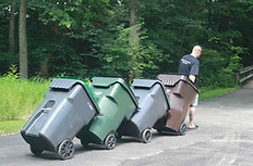 Garbage Can Hauling Device | Garbage Commander | United States