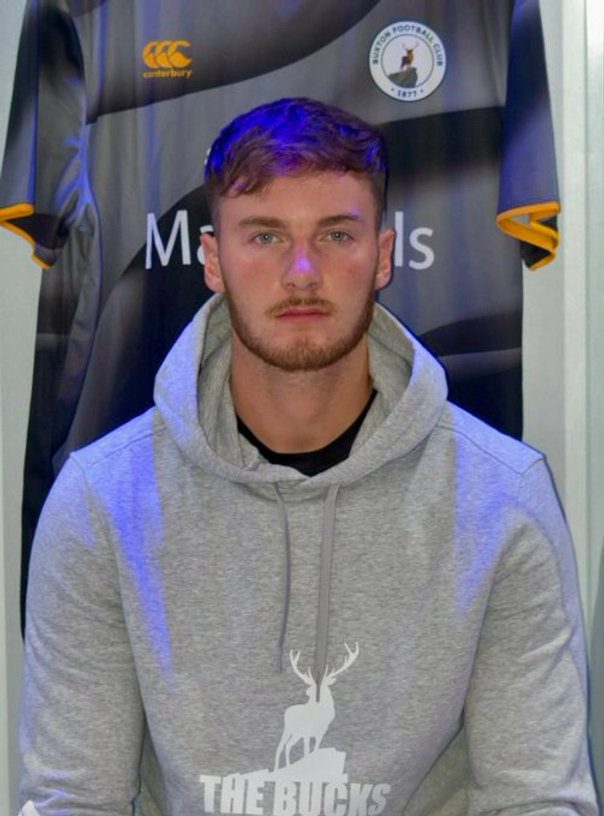 GOALIE MAX AND MIDFIELDER SAM SIGN