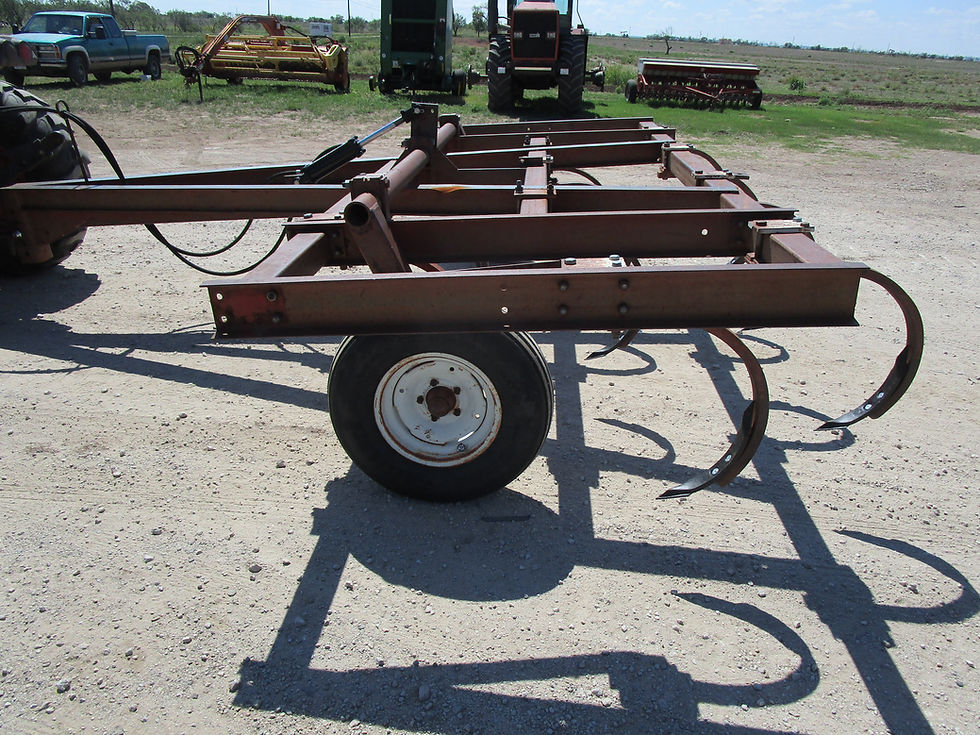 Chisel Plows & Field Cultivators | Isom Tractor