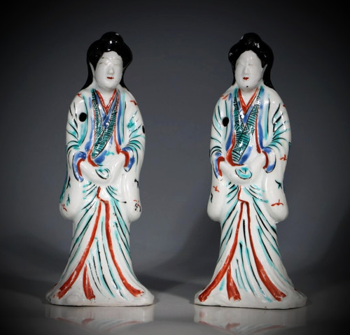 A very rare & early pair of 17th Century Kakiemon figure of bijin ...